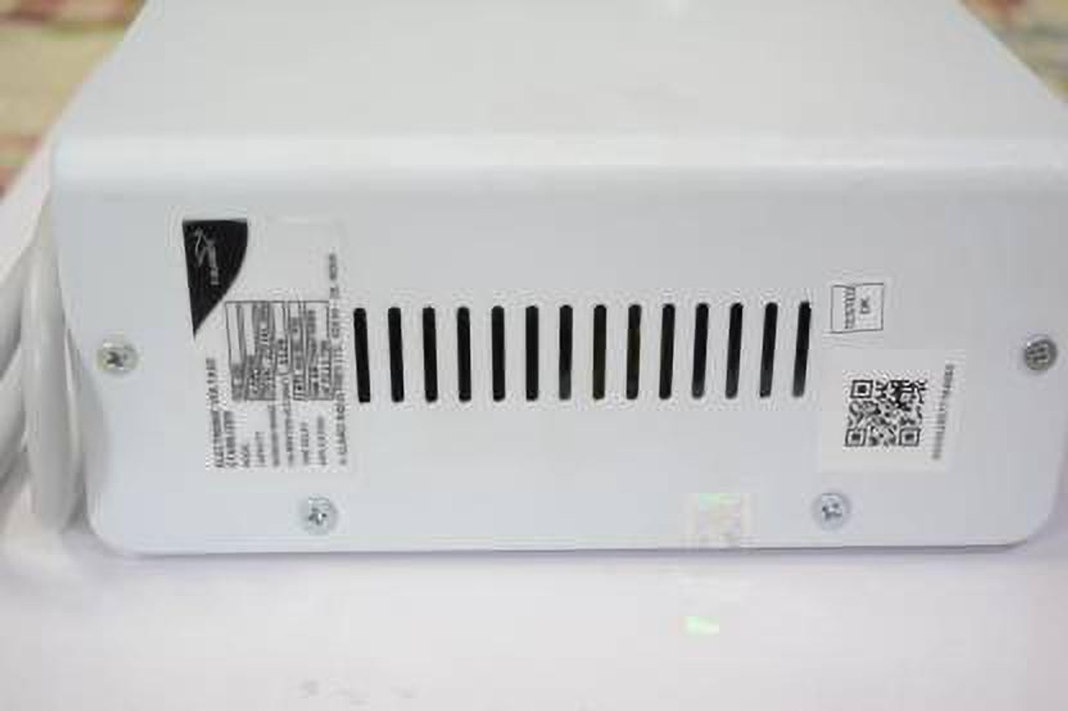 V-Guard New VWR 400 Plus Digital Display For Inverter AC upto 1.5Ton ...