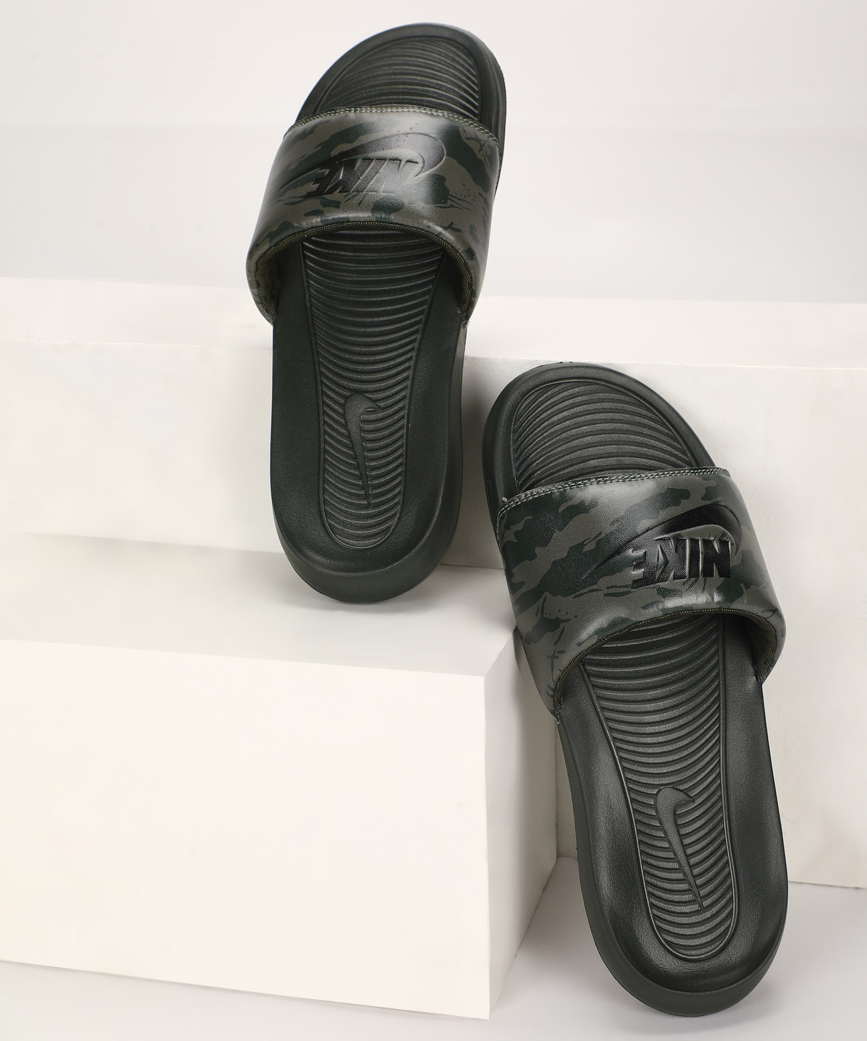 NIKE Men VICTORI ONE SLIDE PRINT Slides - Price History