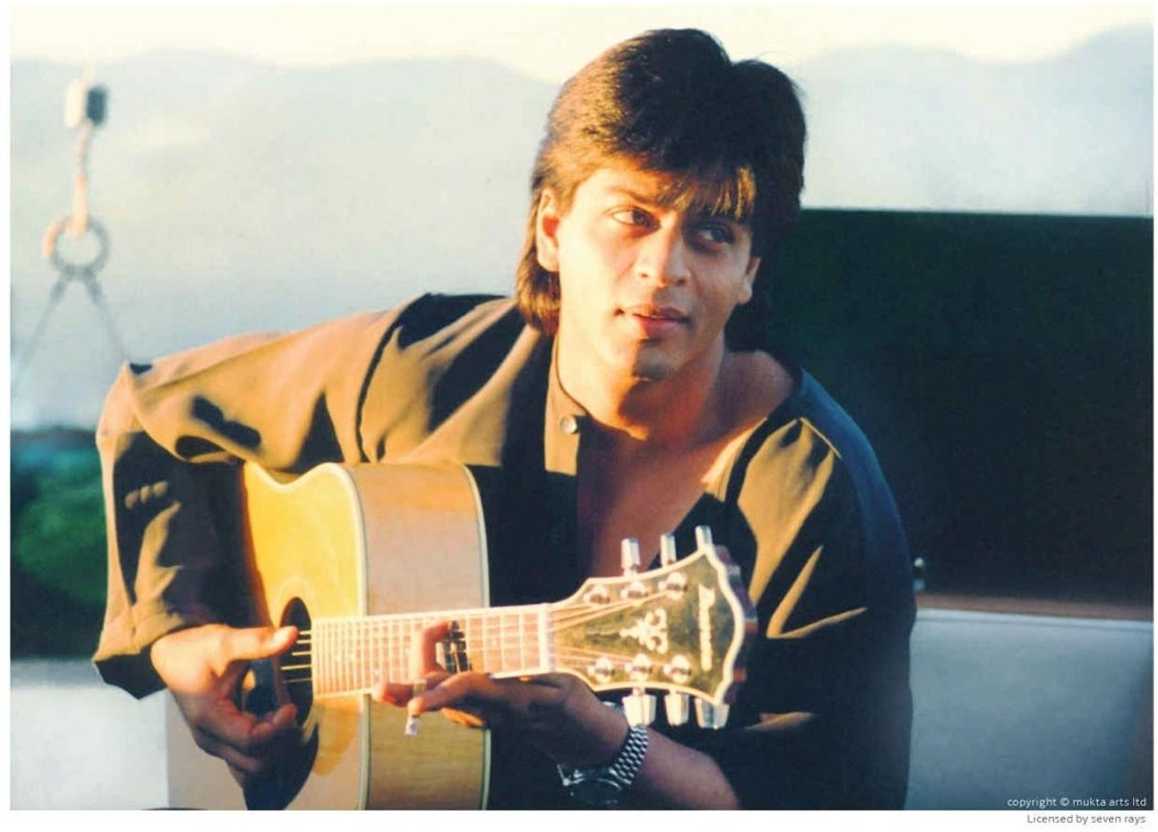 Shahrukh Khan Playing Guitar in Pardes - 1 Paper Print - Personalities ...