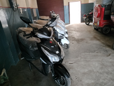 YO BYKES Electric Scooter Board(518 CAR BATTERY OPERATED KIDS CAR ...