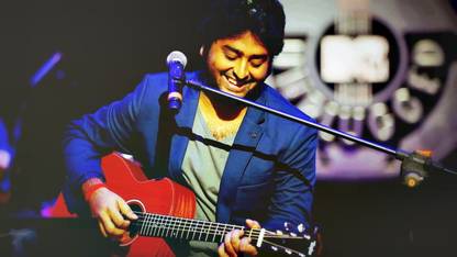 Arijit Singh Vinyl Poster Paper Print - Personalities posters in India ...