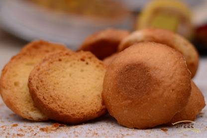 Siera Round Rusk (Low Sugar & Crisp) Sweet & Crisp flavored Sooji Rusk ...