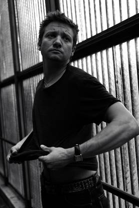 Jeremy Renner Poster MultiColor PhotoPaper Print 12 inch X 18 inch ...