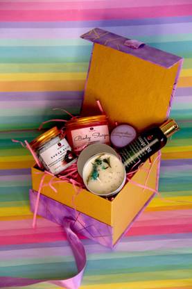 THE Skin Farm Mini Gift Hamper: Buy THE Skin Farm Mini Gift Hamper at ...