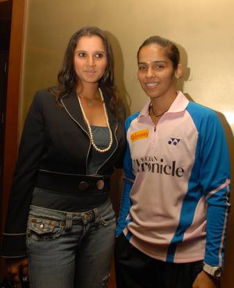 Saina Nehwal and Sania Mirza Poster Paper Print - Sports posters in ...