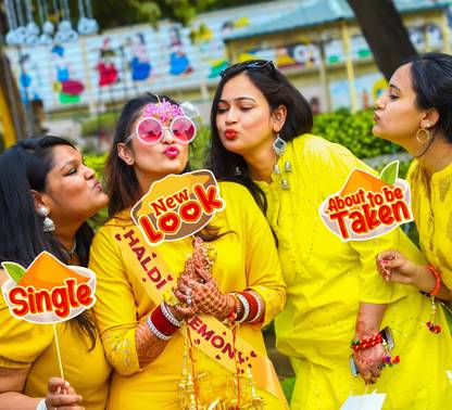 ZYOZI 15 Pcs Haldi Props for Photoshoot With 1 Pc Haldi Ceremony Sash ...