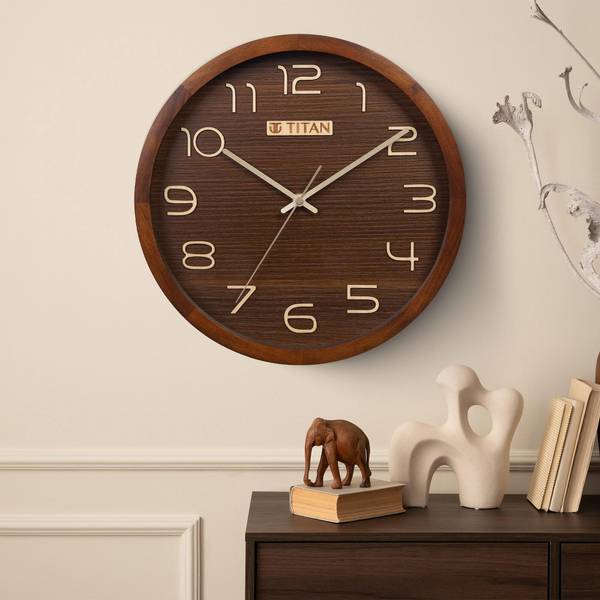 Titan Analog 30 cm X 30 cm Wall Clock - Price History