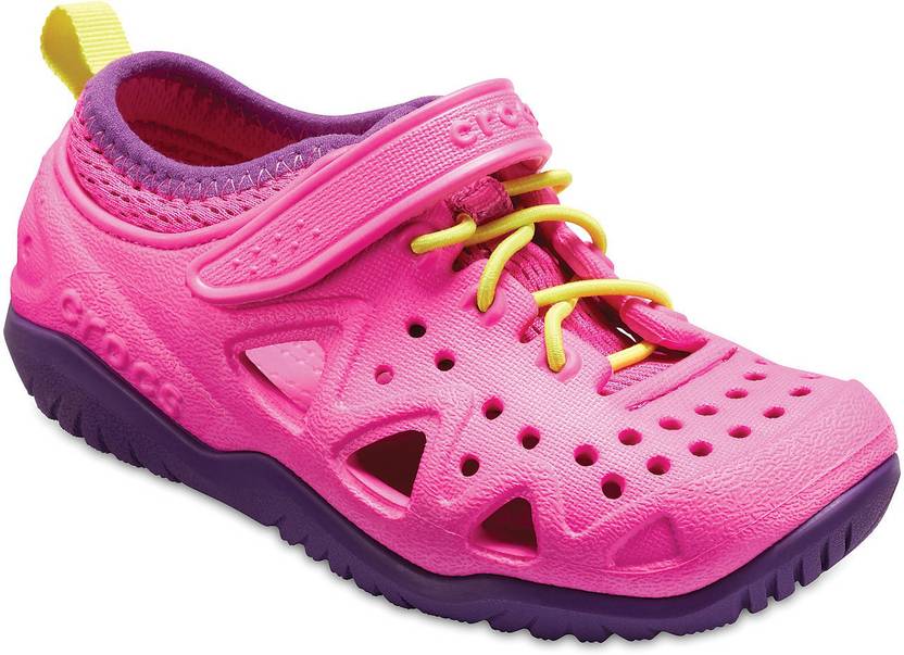 CROCS Girls Velcro Clogs Price in India - Buy CROCS Girls Velcro Clogs ...