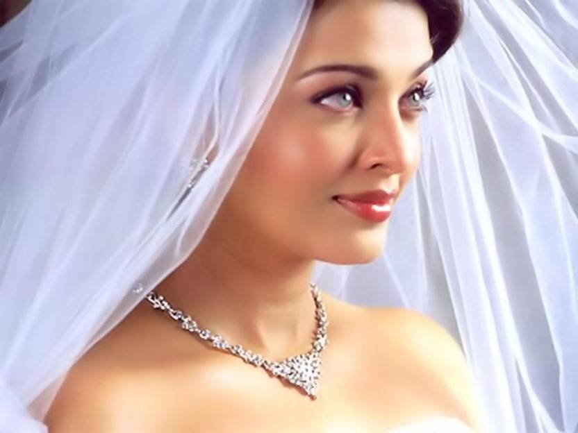 Aishwarya Rai Bachchan Poster MultiColor PhotoPaper Print 12 inch X 18 ...