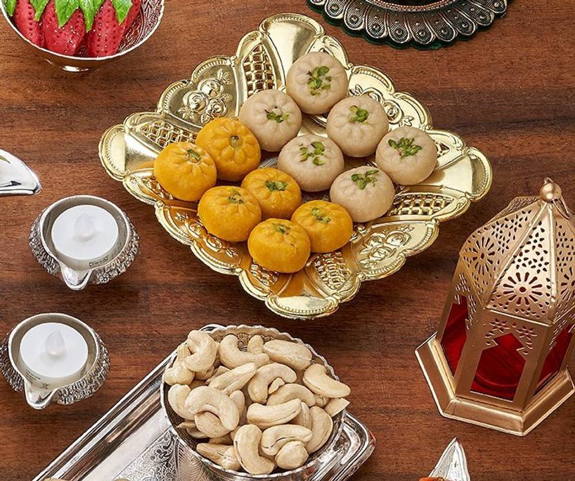 Kiasa kesar Kesar kaju peda 500gm, Indian Sweets Mithai Box Price in ...
