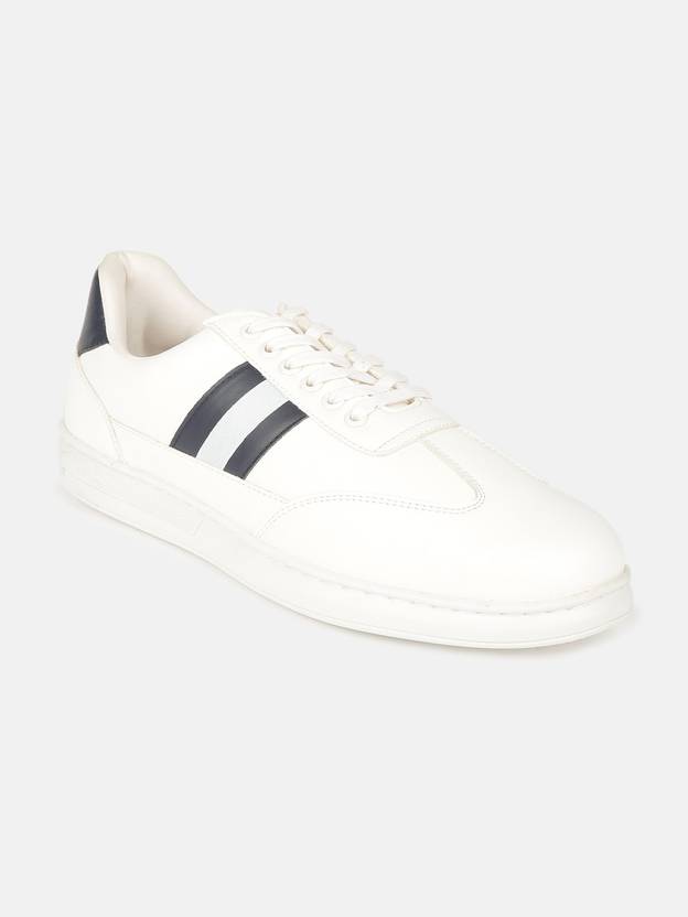 HIGHLANDER Sneakers For Men - Buy HIGHLANDER Sneakers For Men Online at ...