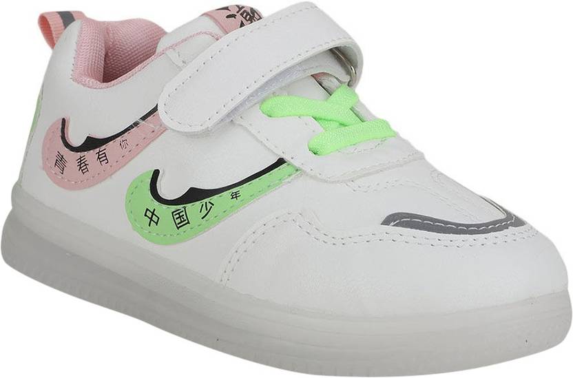 Hopscotch Girls Velcro Sneakers Price in India - Buy Hopscotch Girls ...