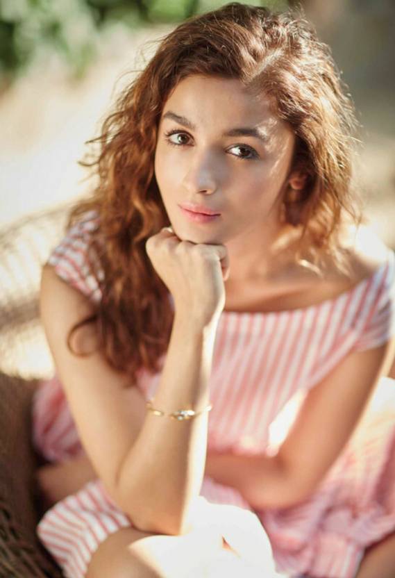 Poster Style Alia Bhatt The Ladki Beautiful sl-18176 (Large Poster ...