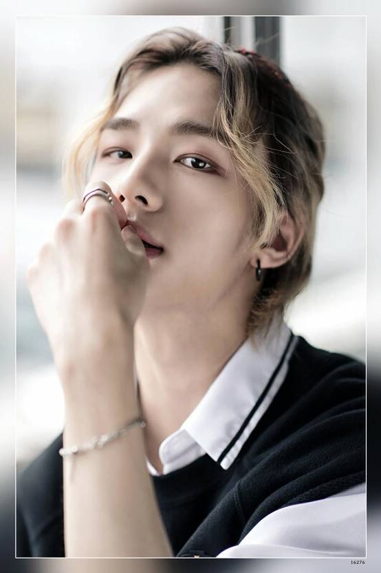 Hd Hyunjin Anime Hwang Hyunjin Korea Kpop Stray Kids Matte Finish ...