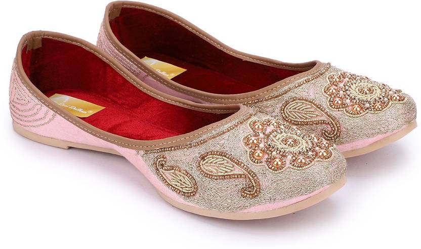 The Desi Dulhan Ethnic Embellished Mojaris Flats Party Wear For Women ...