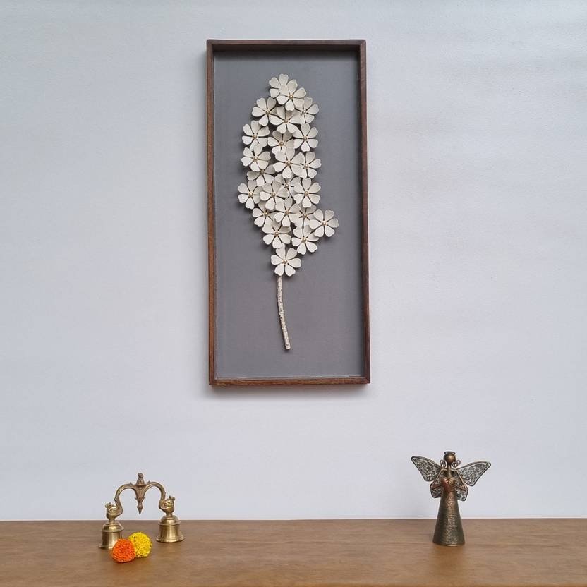 Rashi Creatives Gerenium wallflower Wall Hanging/ White & Golden ...
