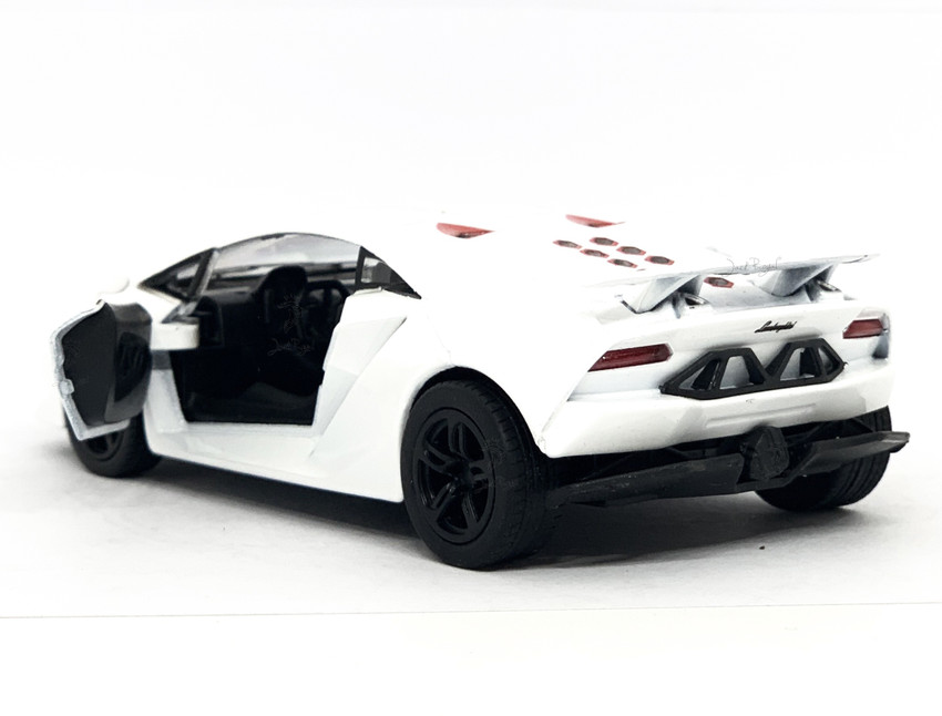Lamborghini Sesto Elemento White