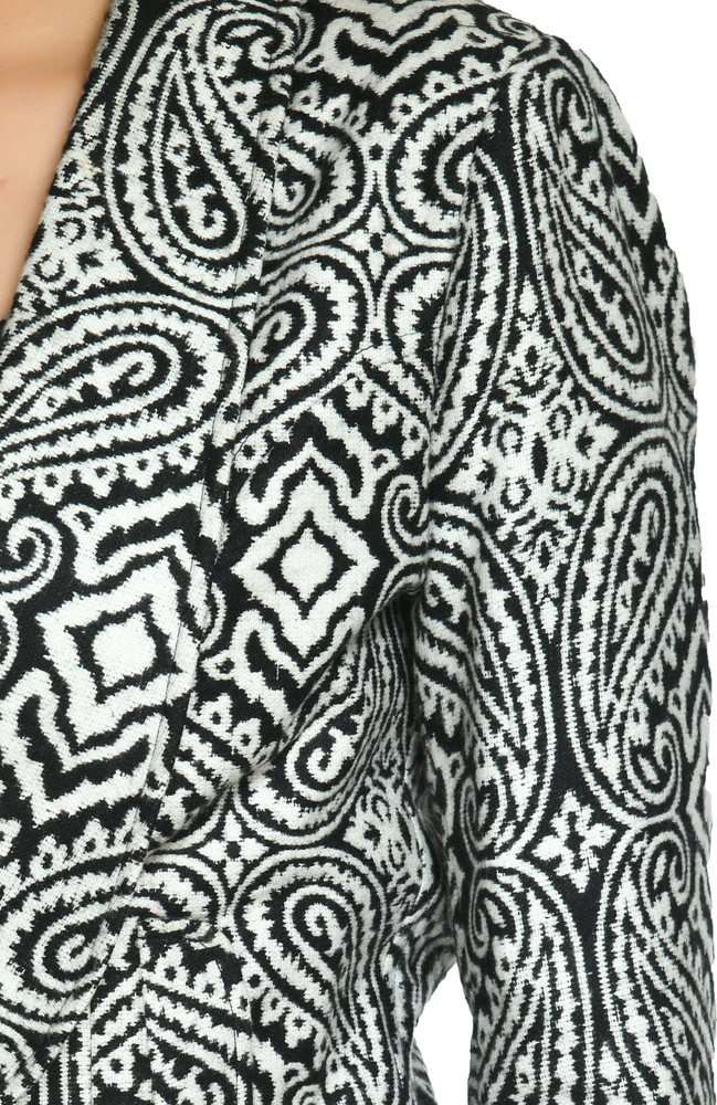 Single Black And White Paisley