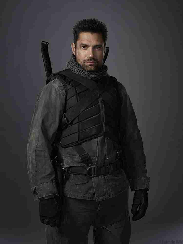 Manu Bennett Workout